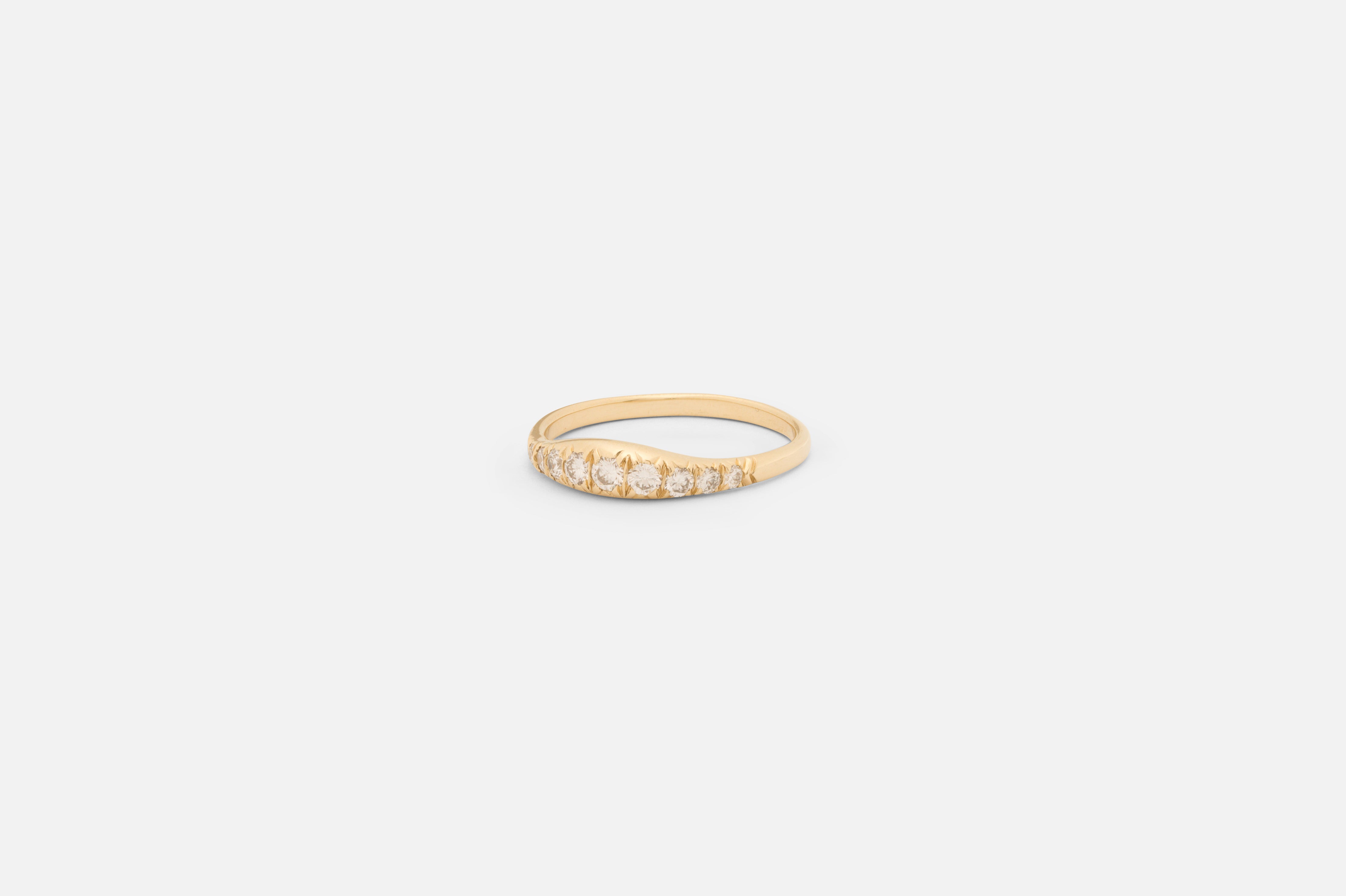 Pavé Peak Ring – Ochre Objects