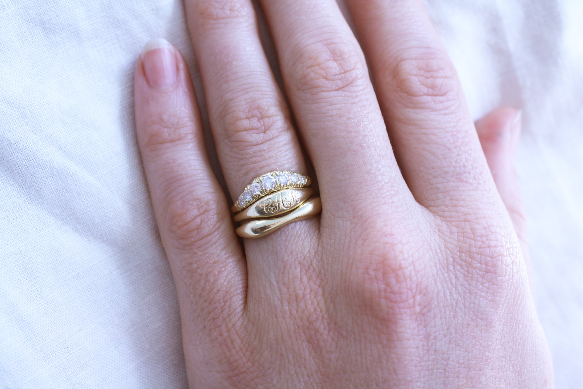 Pinch I Ring – Ochre Objects